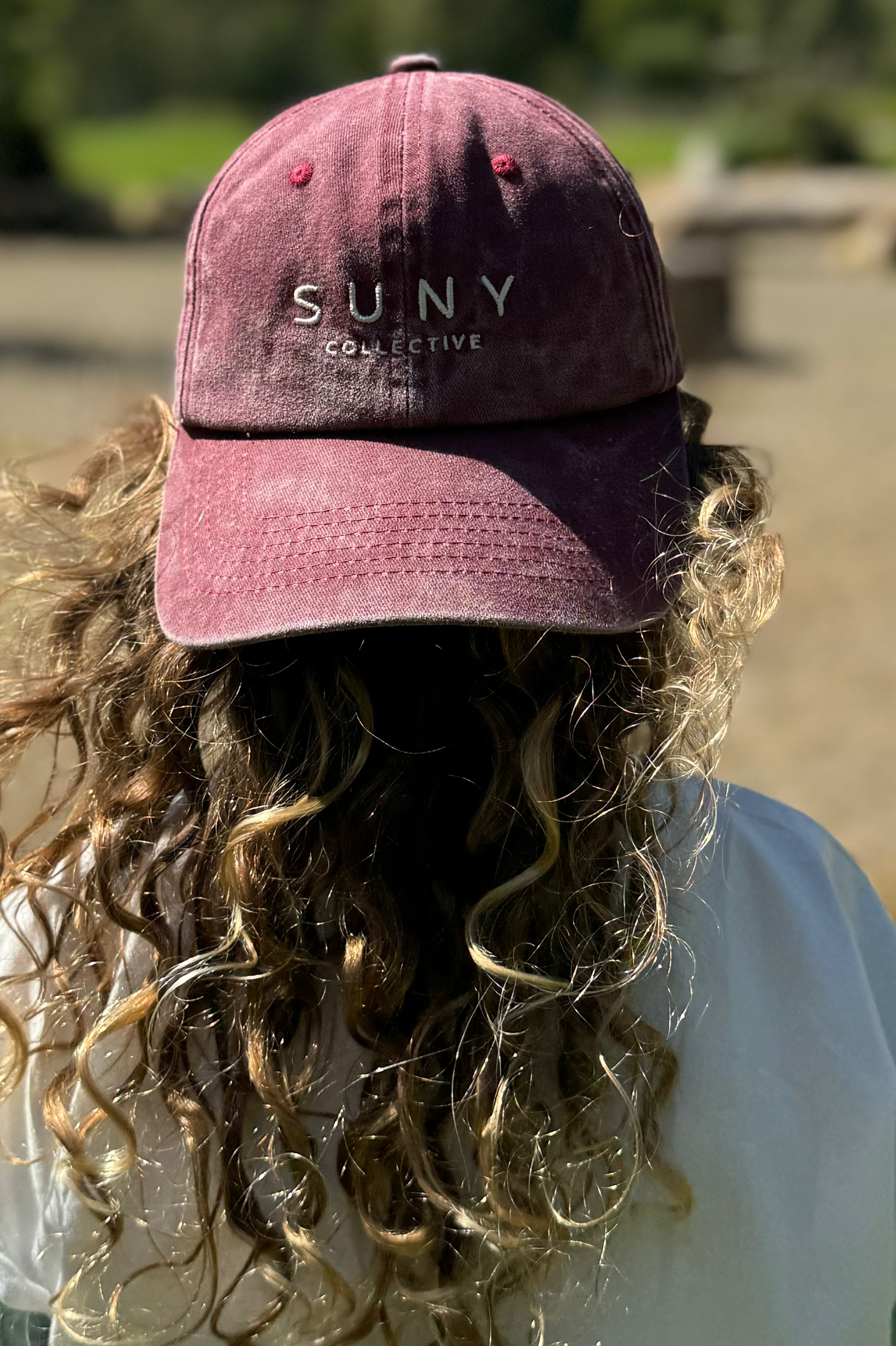 Wren Hat/Washed Red – Suny Collective